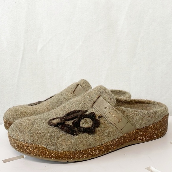 Earth Origins | Shoes | Earth Origins 8 Janet Mahogany Felted Mules ...